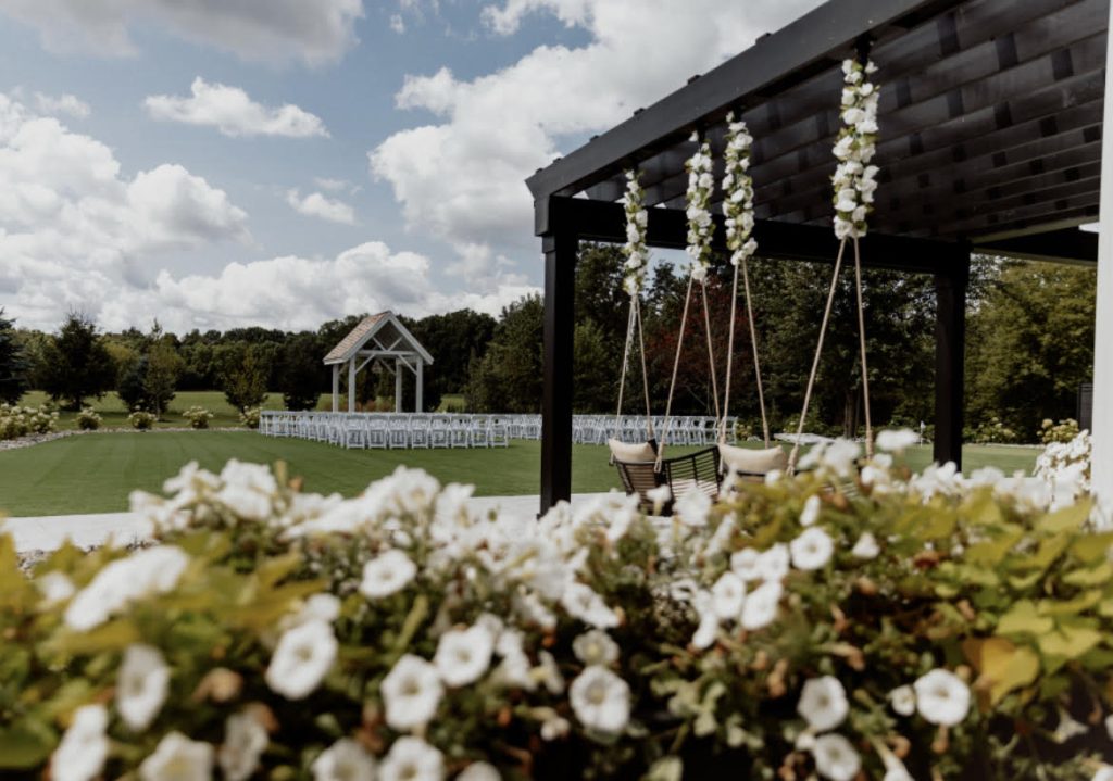 White Birch Wedding Barn | THE VENUE